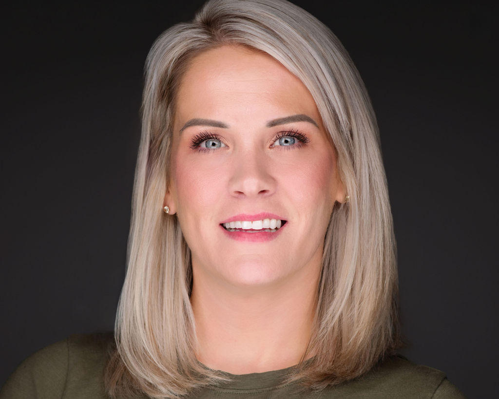 Cincinnati Headshots | LinkedIn, Acting & Business Photos - Mark Denney